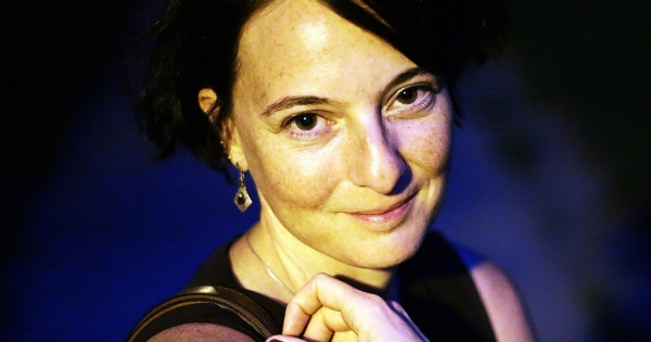 Molnár T. Eszter regényében minden rendben lehetne, mégis folyamatos a feszültség - Könyves magazin