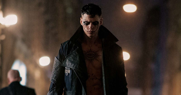 Kiderült, mikor érkezik A holló a magyar mozikba - Könyves magazin